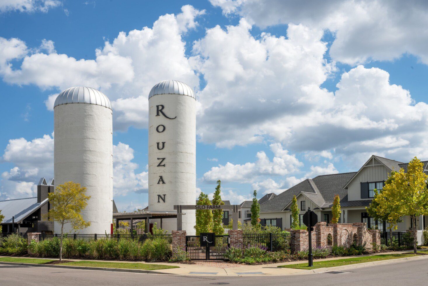 Luxury Apartments in Baton Rouge, LA | The Everly at Rouzan